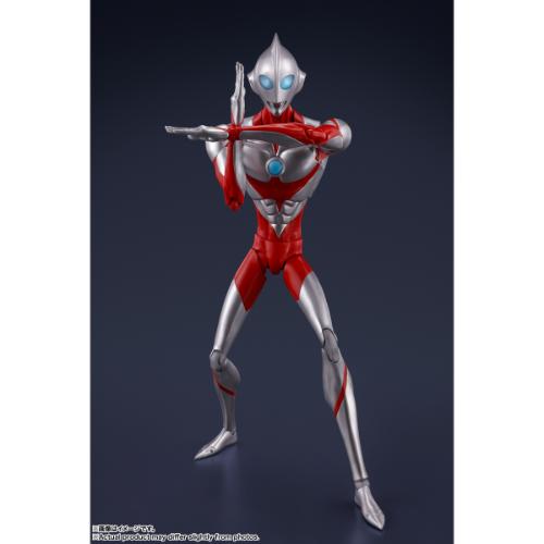 Ultraman & Emi (Bandai S.H. Figuarts) – Awesome Collector